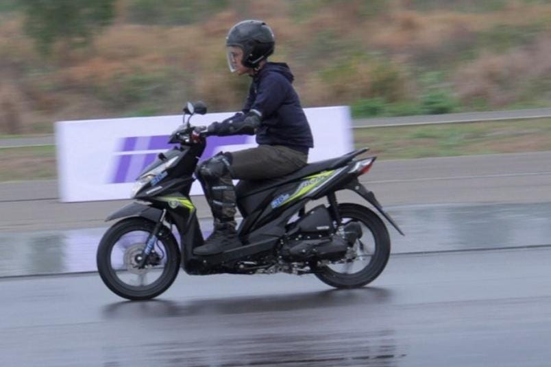 Cari Ban Motor Harian Dengan Performa Tinggi dan Tampilan Menarik, IRC ...