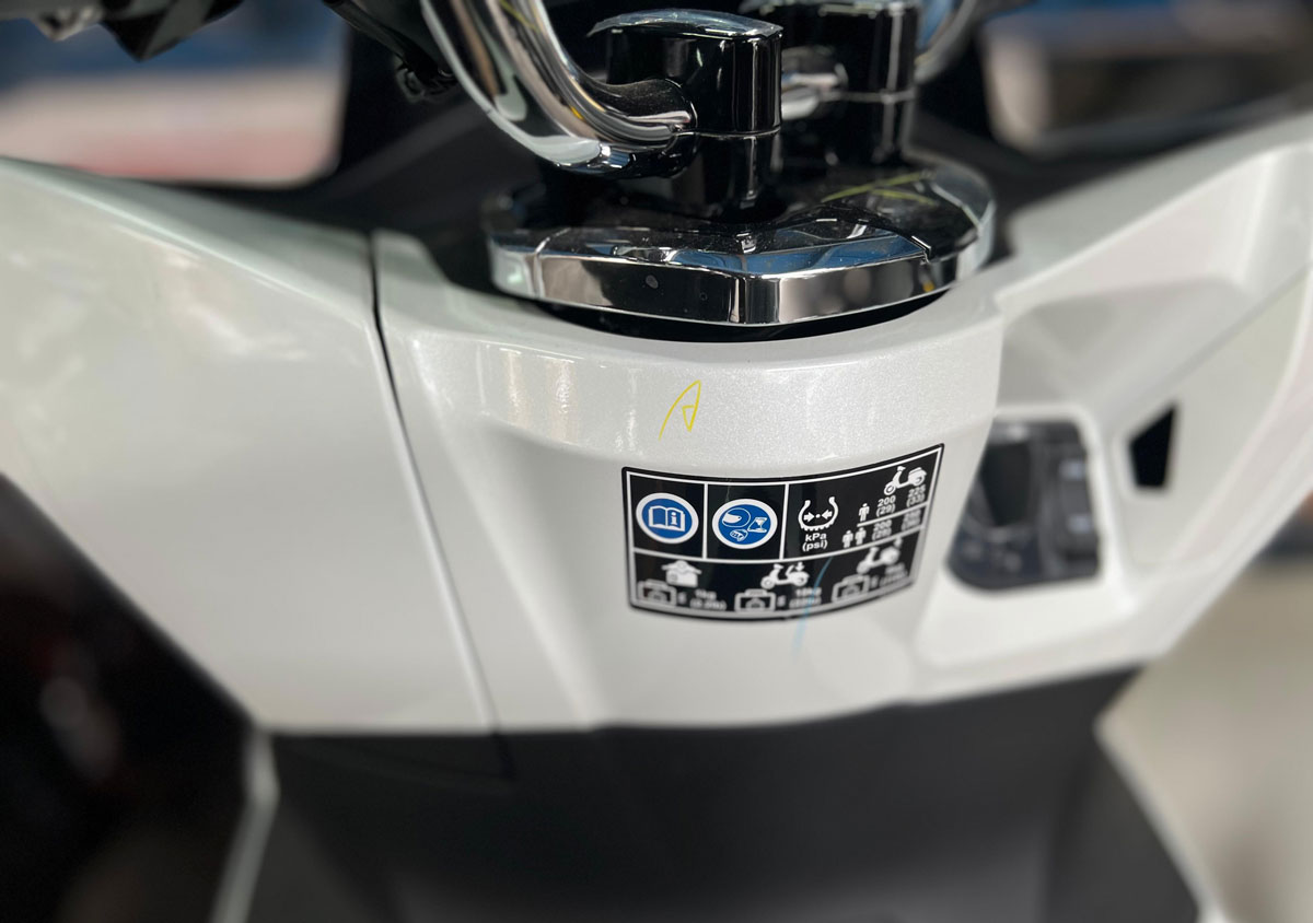 Jangan Abaikan Arti Label Sticker pada Sepeda Motor Honda - OtomotifZone