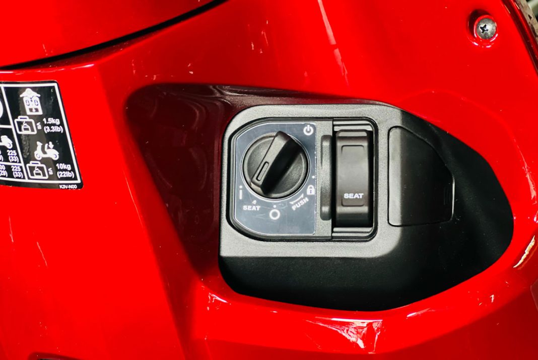 Mengenal Arti Kedipan Smart Key pada Motor Honda - OtomotifZone