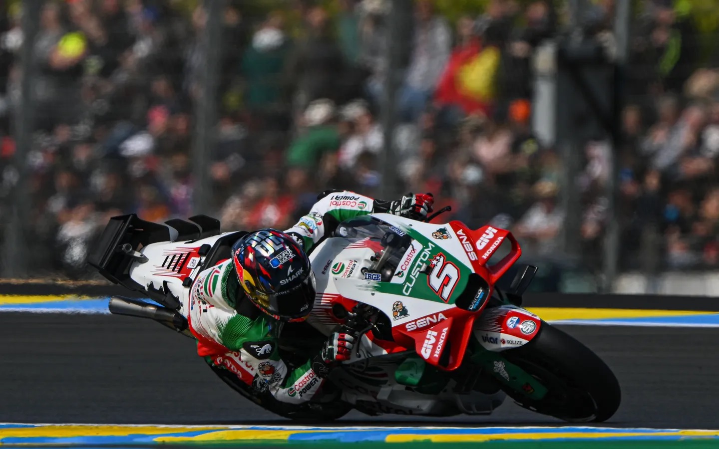 Home Race, Johan Zarco Teken Sejarah Langka Juara Di MotoGP Le Mans ...