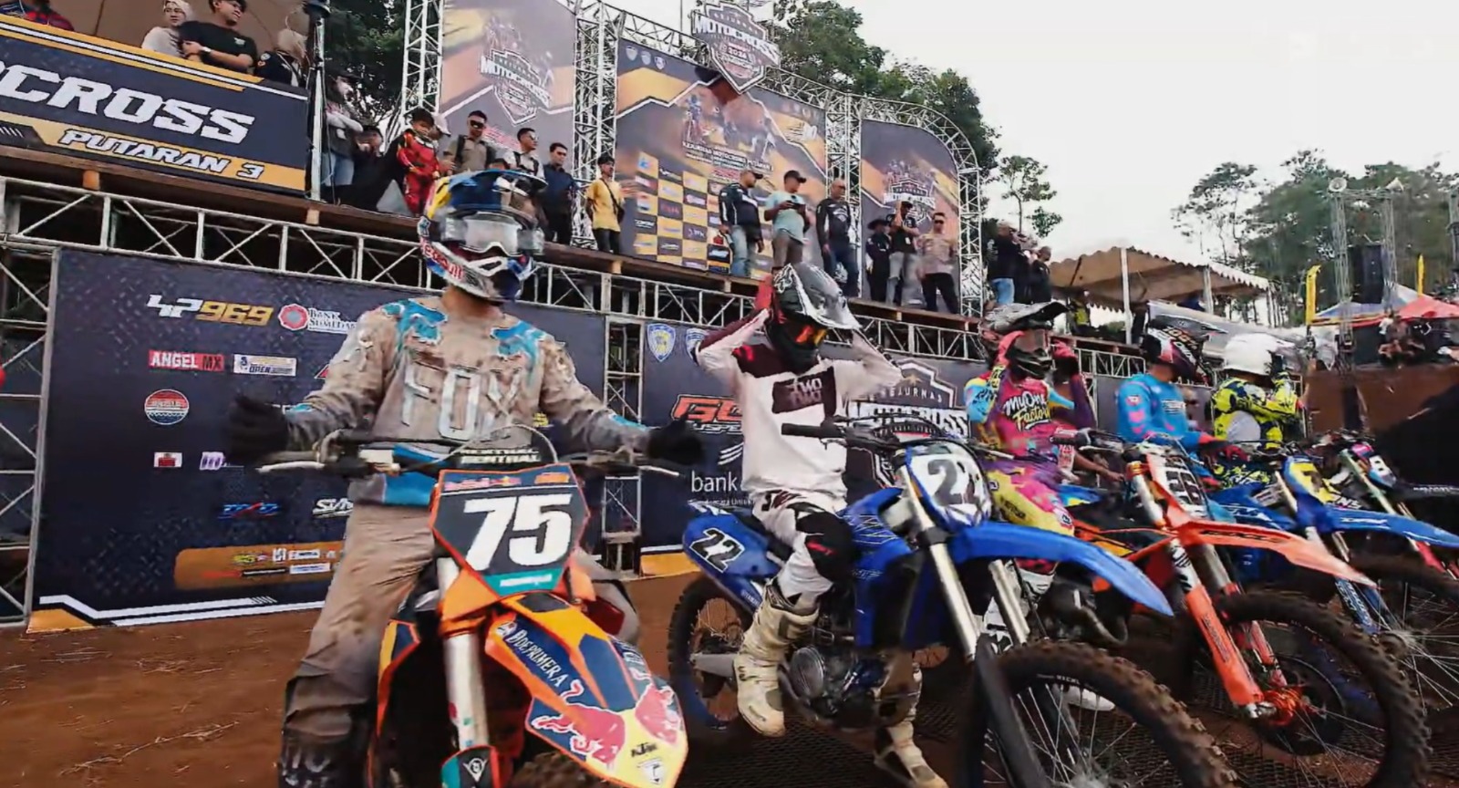Adu Gengsi Para "Suhu"! Jose Rompas Rajai Race 1 Expro Master di ...